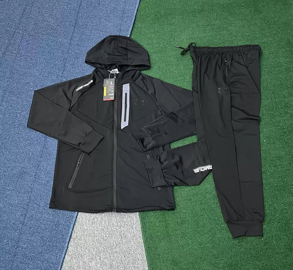 UpperArmer Chest-Zip Tracksuit – Mocromania